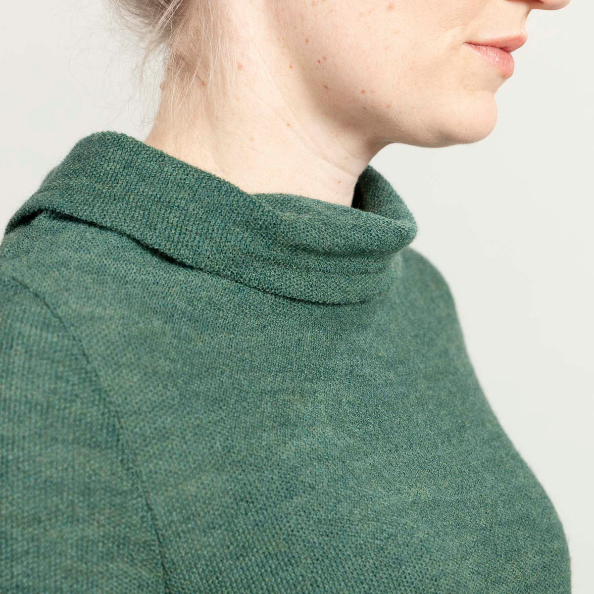 hofius | A-Linienpullover uni – Reiskorn – Bio-Schurwolle